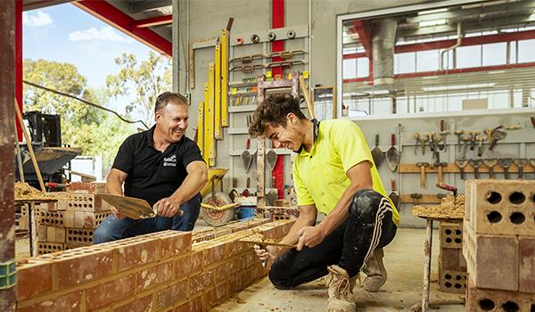 Certificate III in Bricklaying and Blocklaying - Wet Trades - TAFE SA