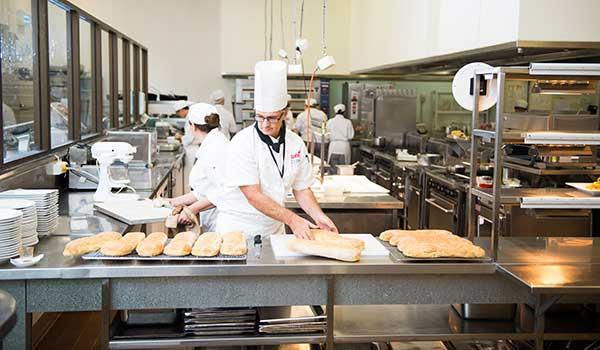 Certificate III in Bread Baking - TAFE SA