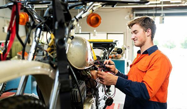 Certificate III in Motorcycle Mechanical Technology - Automotive - TAFE SA